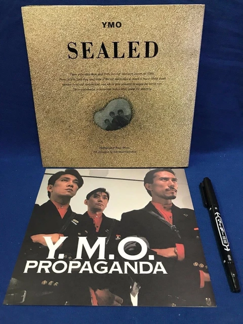 LIVRE PHOTO ET dépliant de propagande YMO « Sealed » du Japon Yellow Magic... EUR 35,29 ...